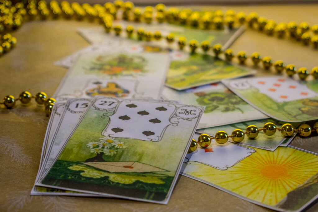 Lenormand Reading Cross Spread - Tarot Guiding